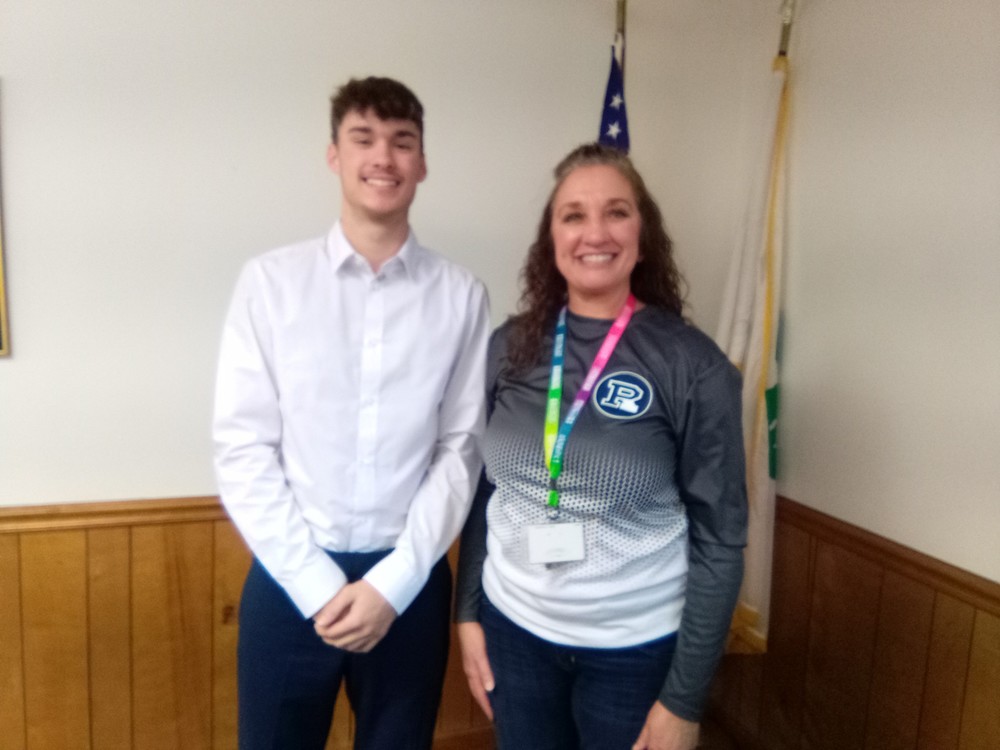 Mathew Mullins Competes in County-wide DAR Essay Contest | Riverton ...